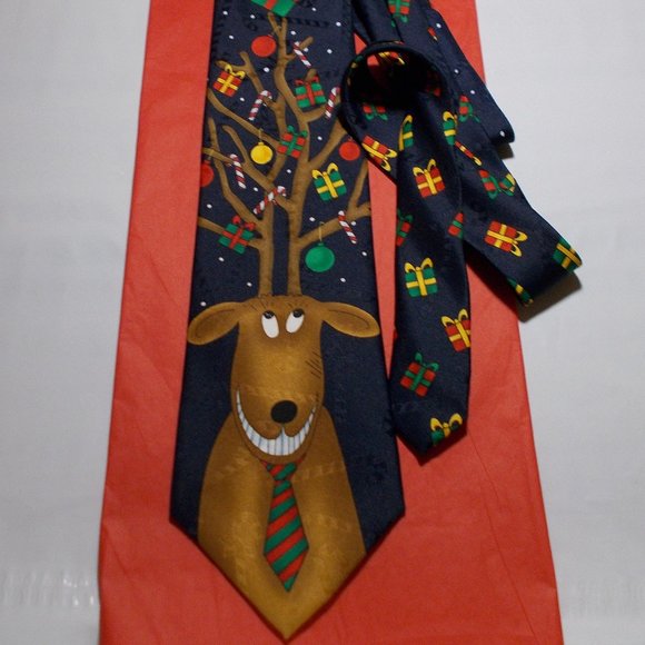 Hallmark | Accessories | Hallmark Christmas Reindeer Necktie 375in X ...